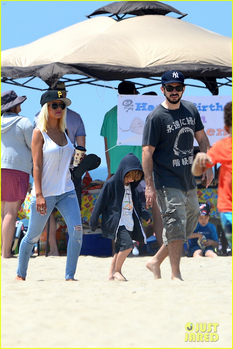 Christina Aguilera Hits the Beach with Jordan Bratman & Max!: Photo ...