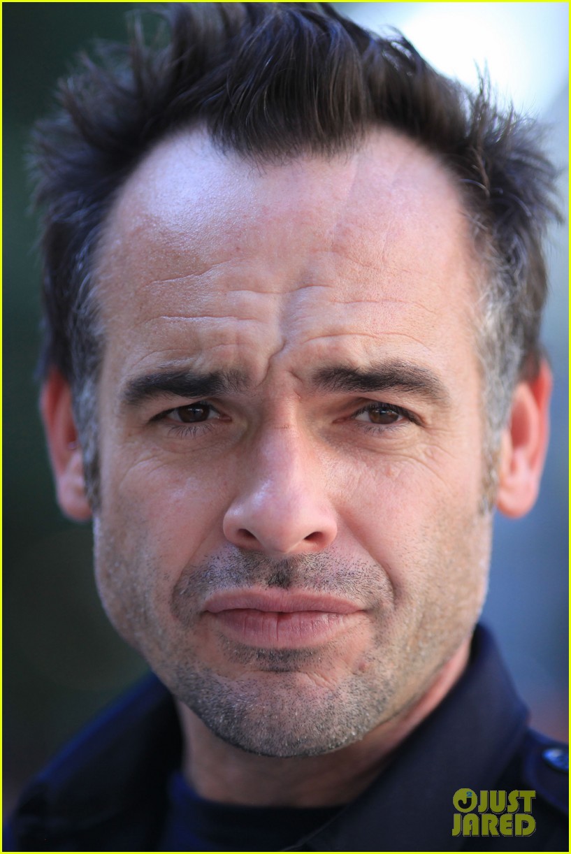 Stephen Amell Reveals Most Important Part of 'Arrow' Season 2!: Photo ...