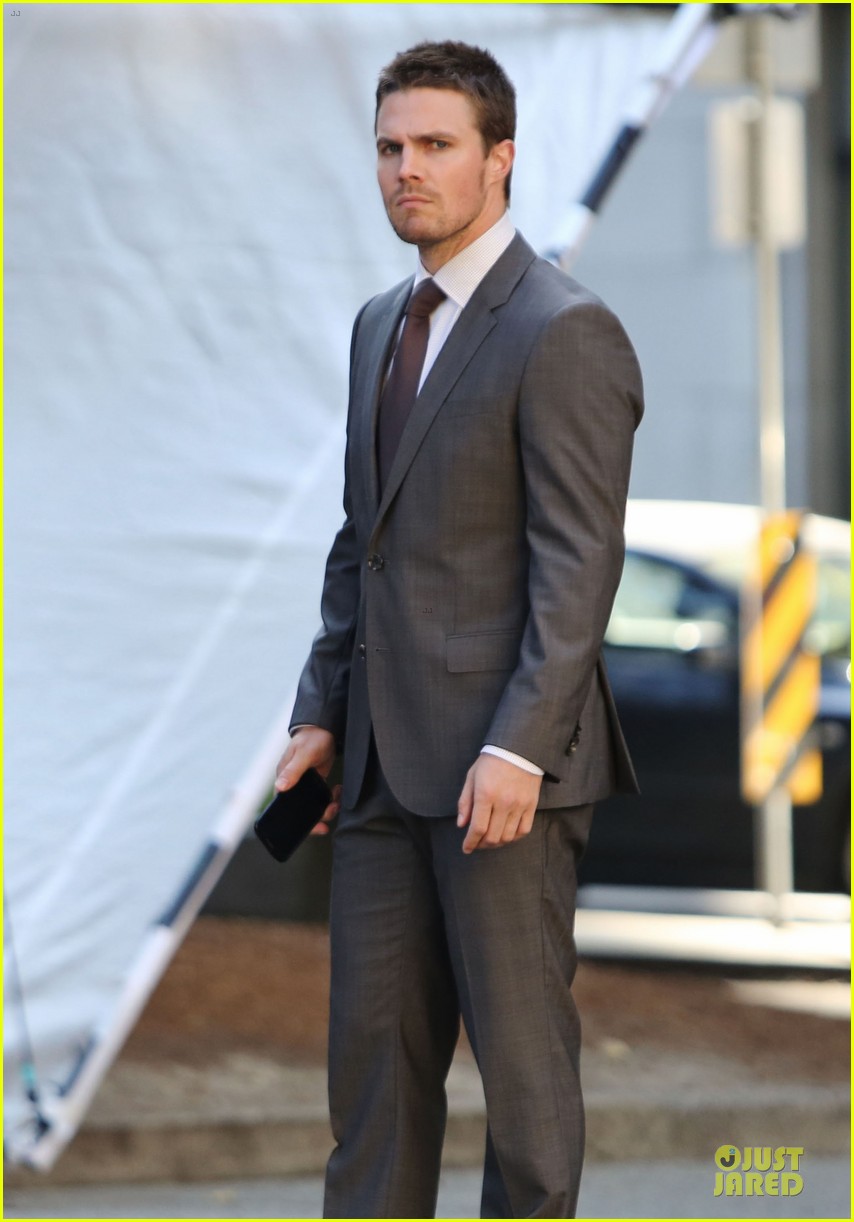 Stephen Amell: Tom Cruise is My Dream Co-Star!: Photo 2927314 | Photos ...