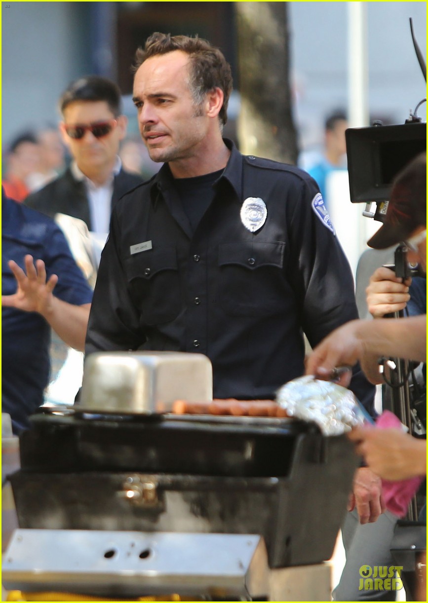 Stephen Amell: Tom Cruise is My Dream Co-Star!: Photo 2927323 | Photos ...