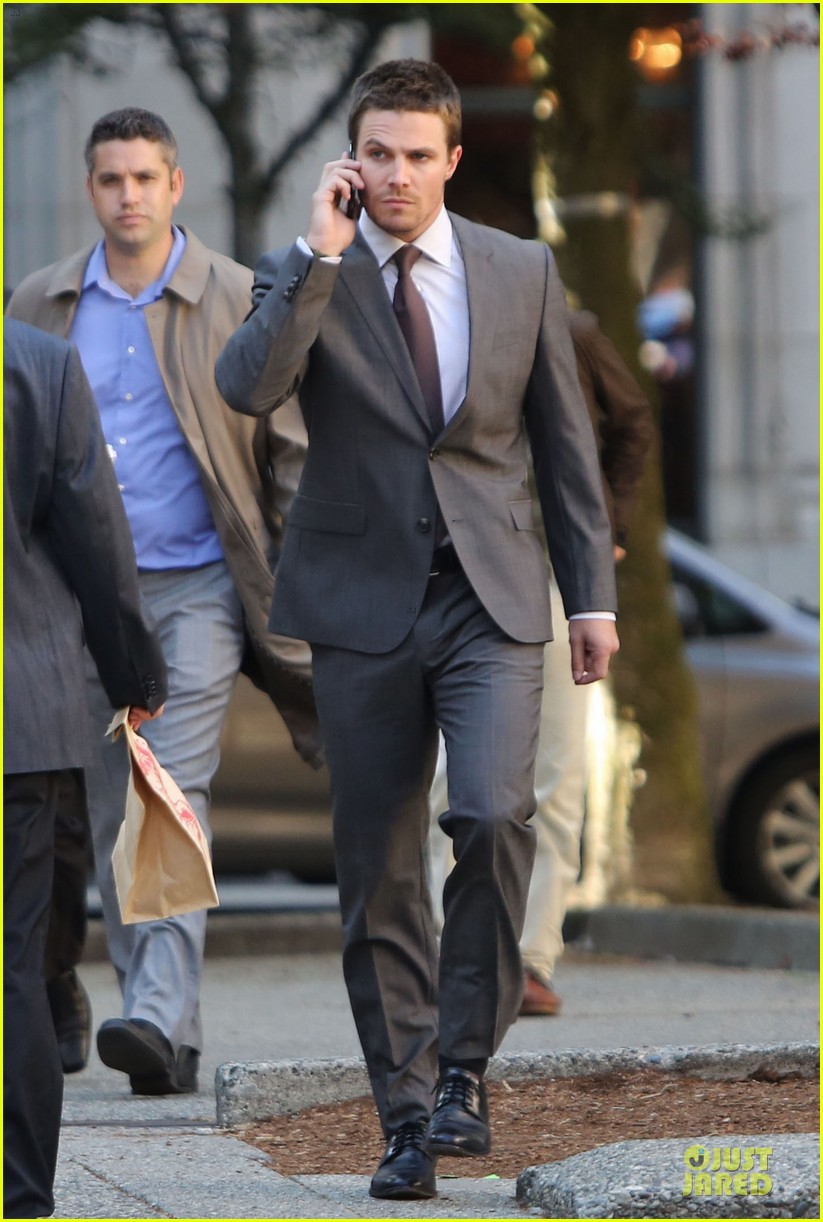 Stephen Amell: Tom Cruise is My Dream Co-Star!: Photo 2927326 | Photos ...