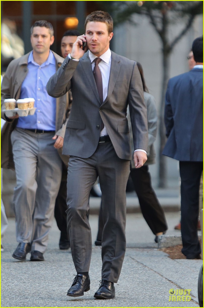 Stephen Amell: Tom Cruise is My Dream Co-Star!: Photo 2927327 | Photos ...