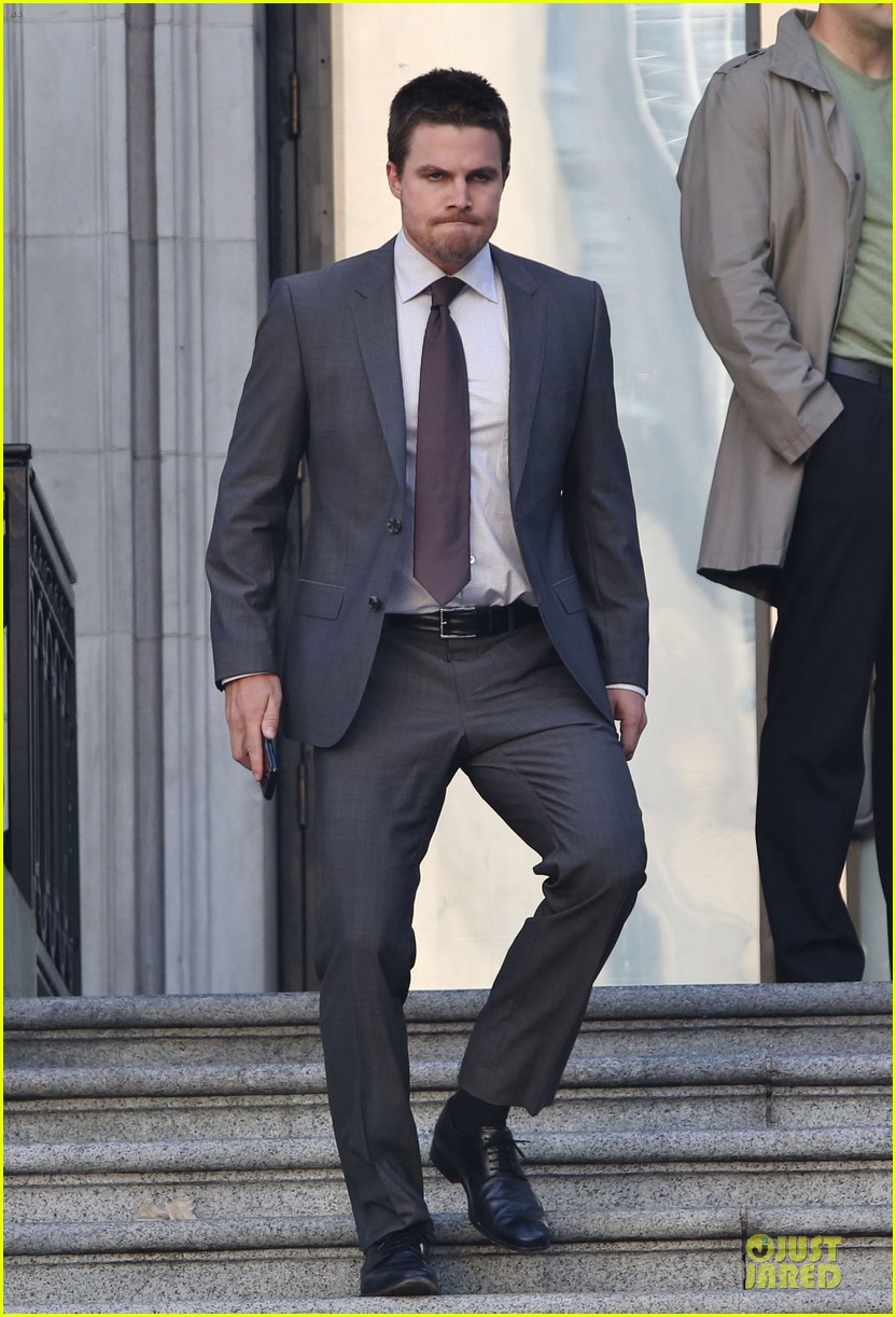 Stephen Amell: Tom Cruise is My Dream Co-Star!: Photo 2927336 | Photos ...