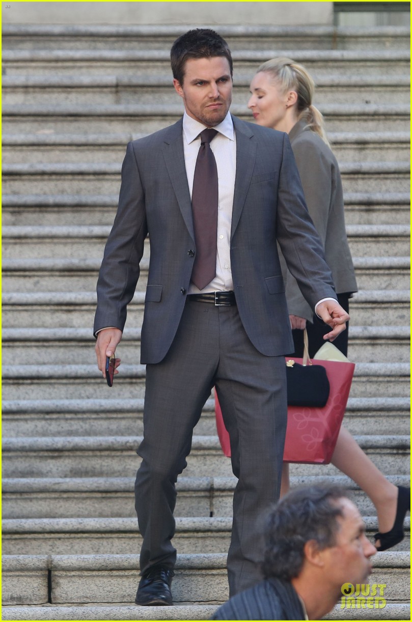 Stephen Amell: Tom Cruise is My Dream Co-Star!: Photo 2927337 | Photos ...