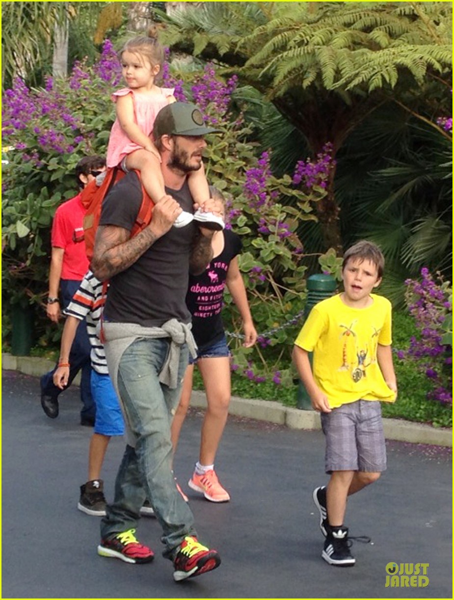 David Beckham: Legoland with the Kids!: Photo 2925242 | Celebrity ...