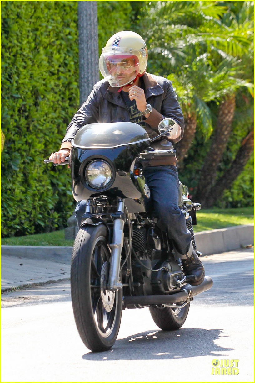 Halle Berry Nahla Universal Studios Hollywood Fun Photo 2925027 Celebrity Babies Gabriel halle-berry-nahla-universal-studios-hollywood-fun-photo-2925027-celebrity-babies-gabriel
