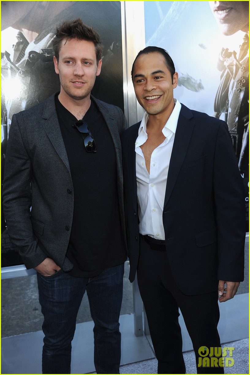 Sharlto Copley & Alice Braga: 'Elysium' Premiere!: Photo 2925814 ...