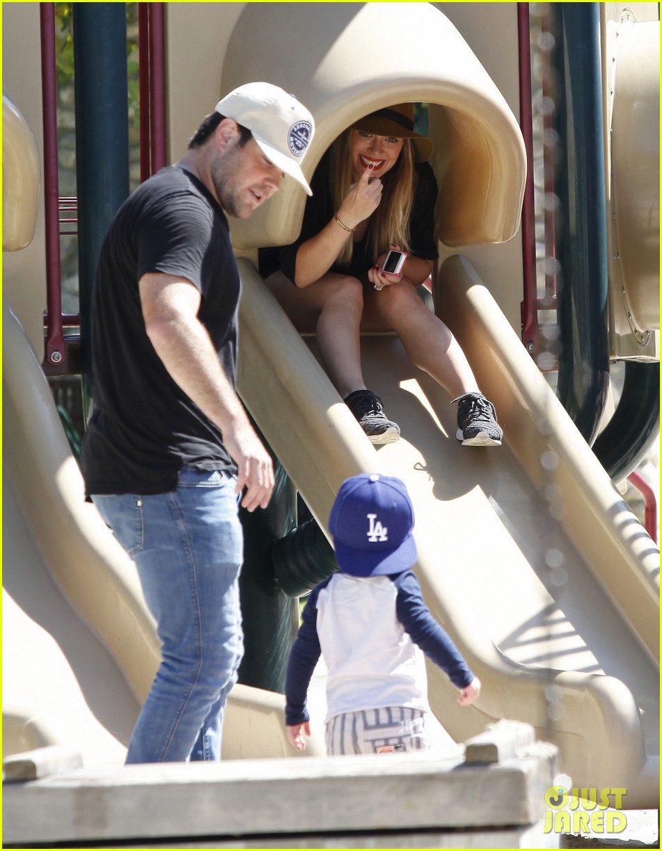 Hilary Duff & Mike Comrie: Park Day with Luca!: Photo 2939420 ...