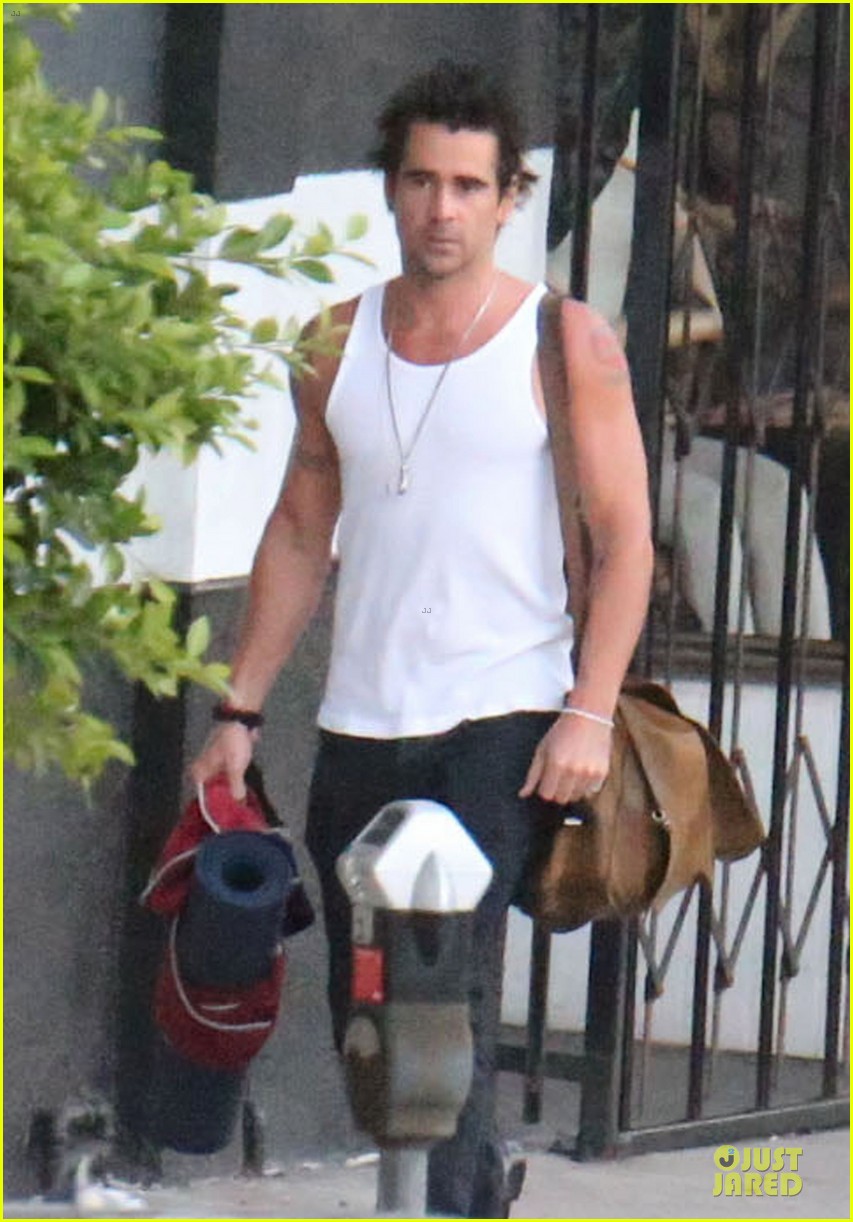 Colin Farrell Explains His Love for Yoga!: Photo 2936646 | Colin ...