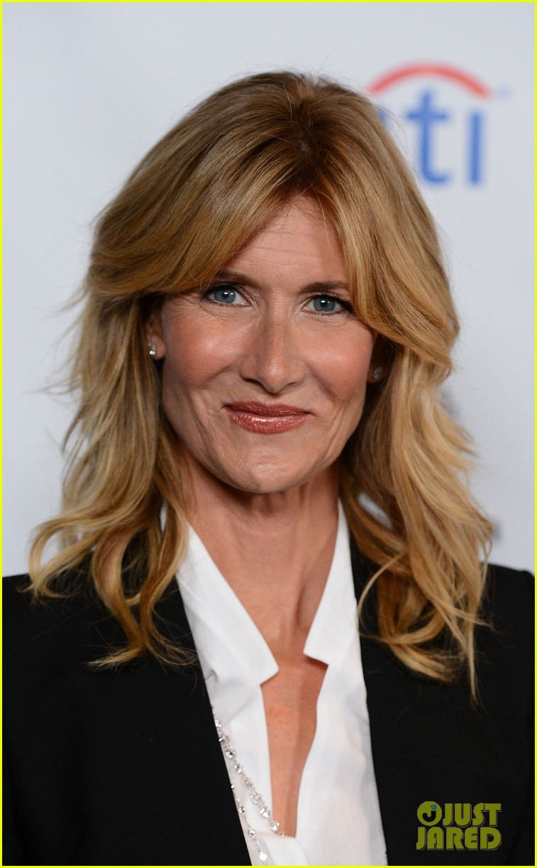 Christina Hendricks & Aaron Paul: Performers Peer Reception!: Photo ...