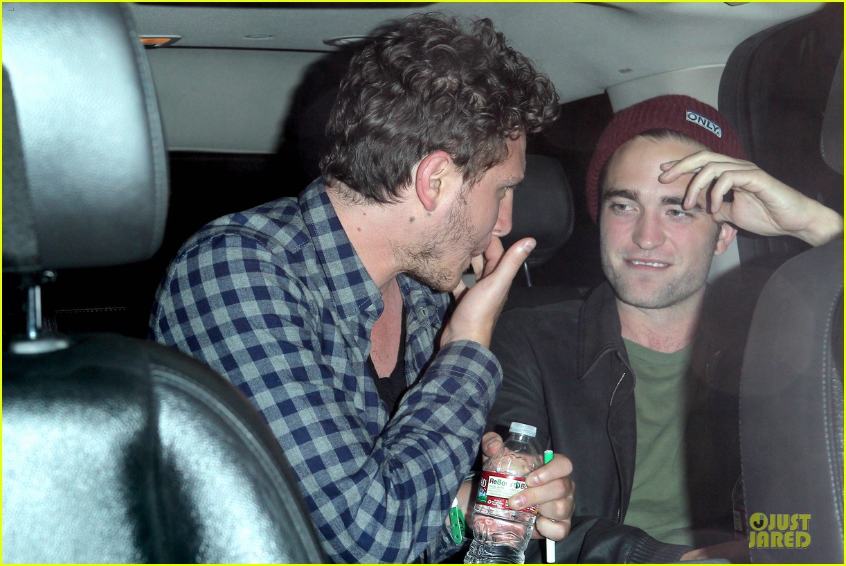 Robert Pattinson: Bobby Long Concert Goer!: Photo 2931829 | Robert ...