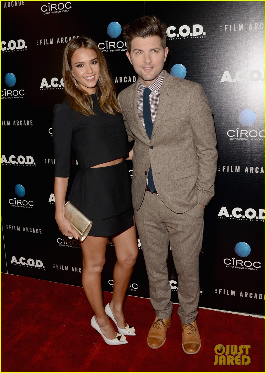Jessica Alba & Adam Scott: 'A.C.O.D.' Los Angeles Premiere!: Photo ...