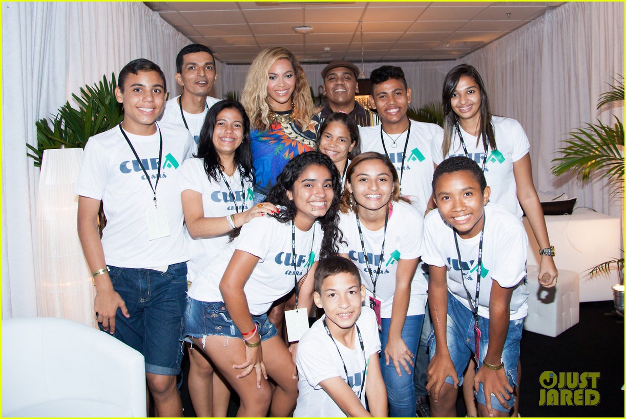 Beyonce: 'Mrs. Carter Tour' Brazil Press Conference & Show!: Photo ...