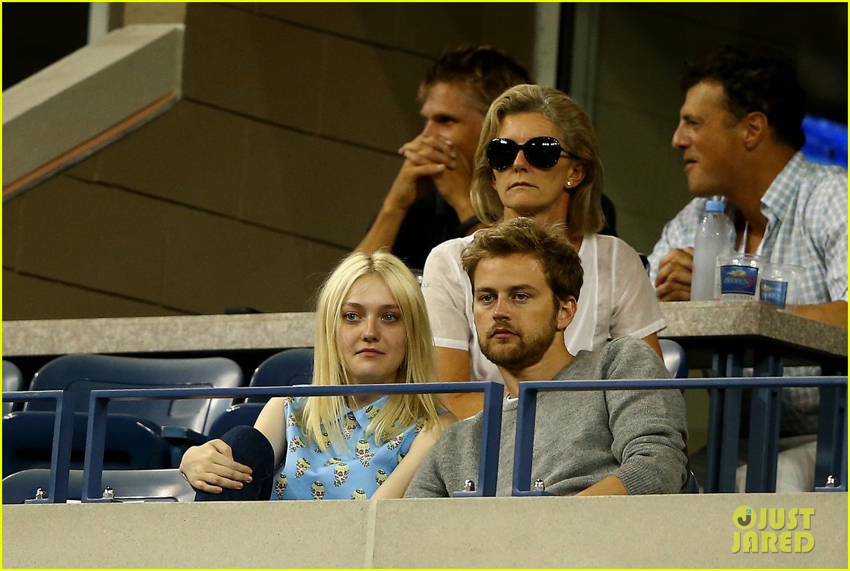 Jessica Biel & Dakota Fanning: U.S. Open Ladies!: Photo 2944235 ...