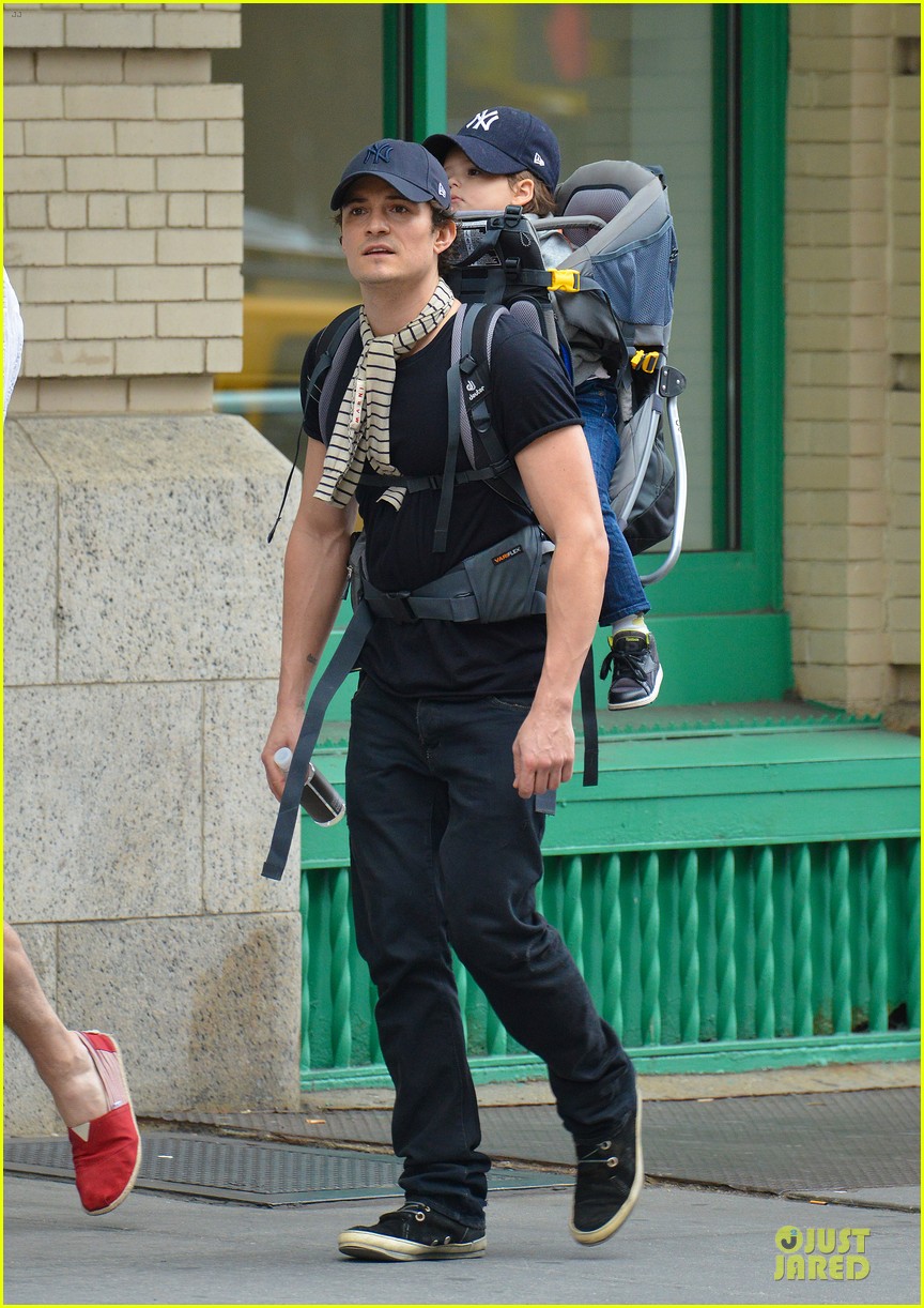 Orlando Bloom & Flynn: Matching New York Yankees Duo!: Photo 2953710 ...