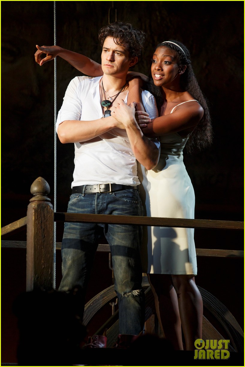Orlando Bloom & Condola Rashad: 'Romeo & Juliet' Production Pics ...