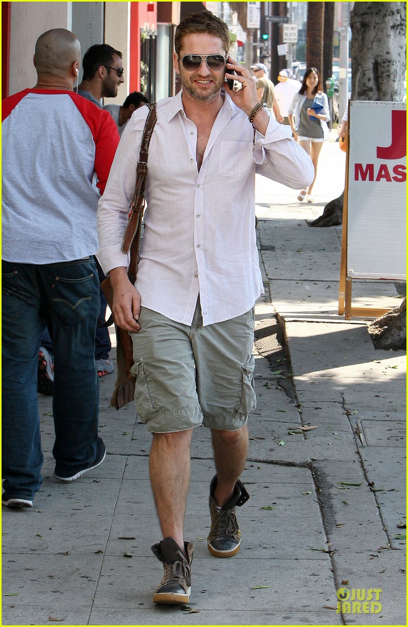 Gerard Butler Makes Shortlist for Scottish Fashion Icon Award!: Photo ...