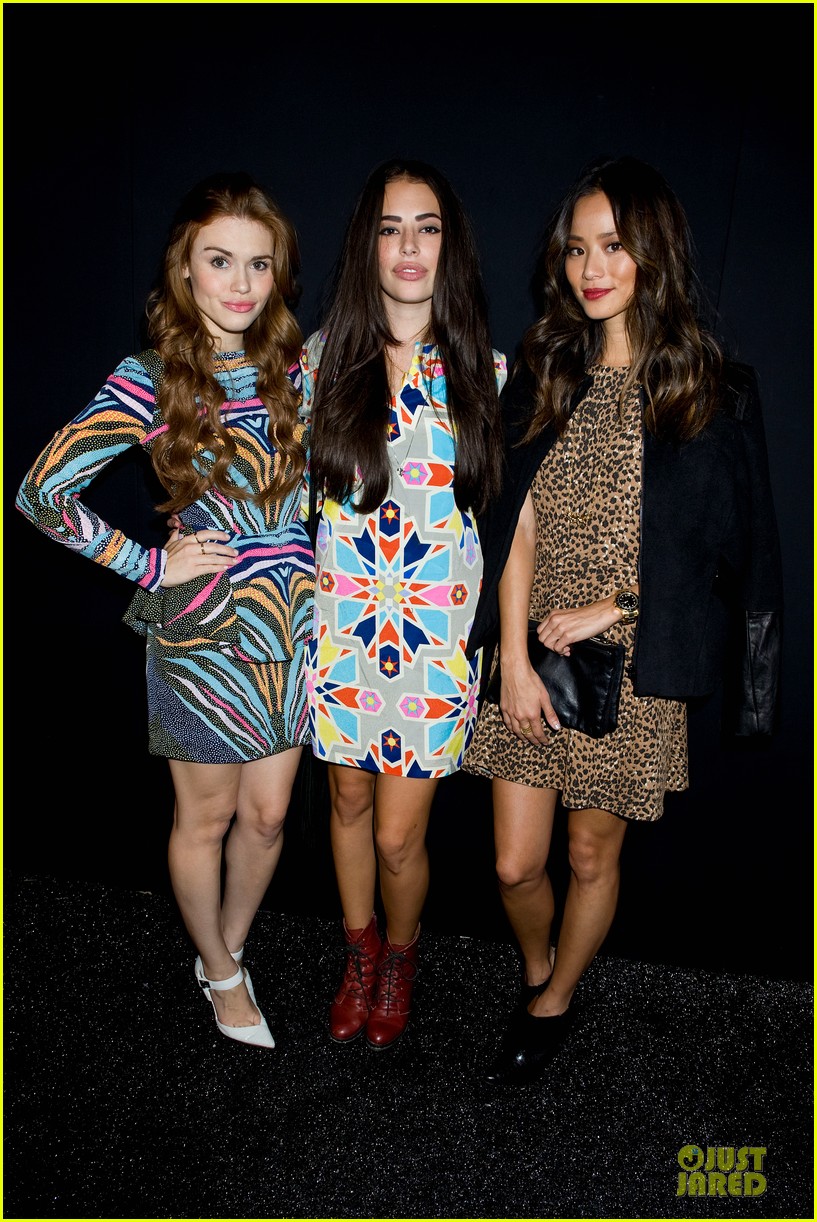 Jamie Chung & Holland Roden: Mara Hoffman Fashion Show!: Photo 2946122 ...