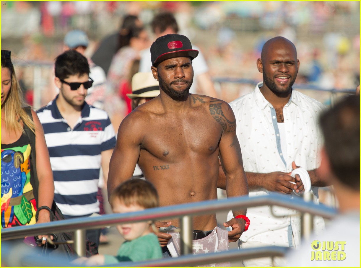 Jason Derulo: Shirtless Beach Workout in Australia!: Photo 2963162 ...