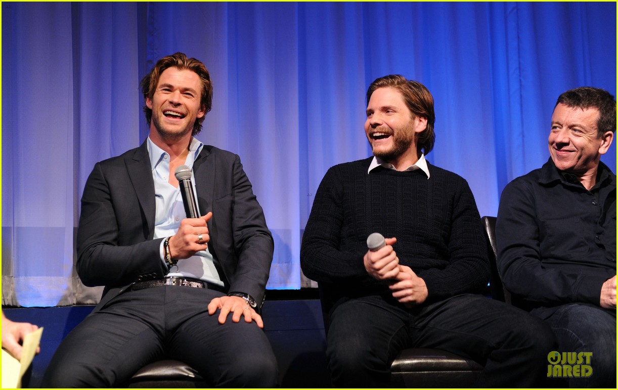 Chris Hemsworth & Daniel Bruhl: 'Rush' NYC Screening!: Photo 2954411 ...