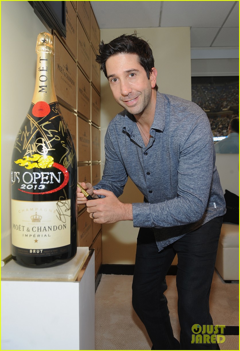 Idina Menzel & David Schwimmer: US Open's Moet Suite!: Photo 2943571 ...