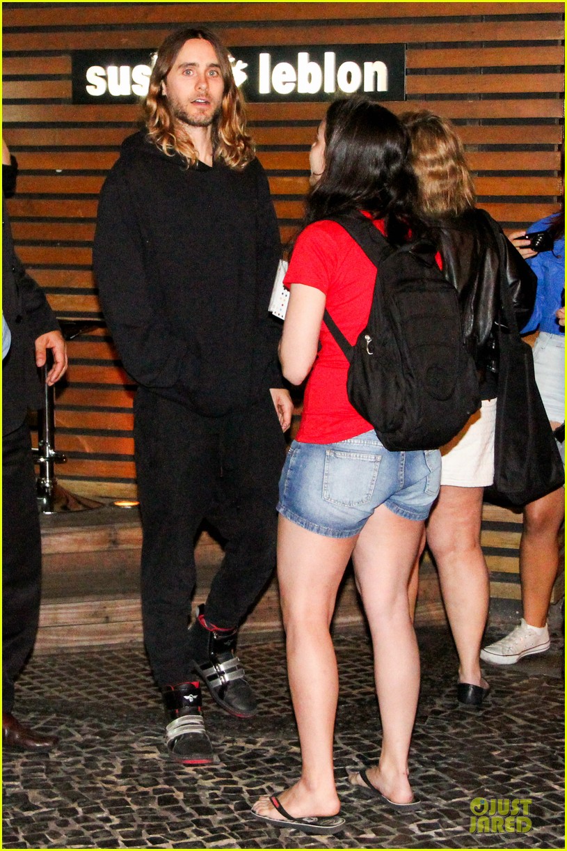 Jared Leto Stops for Fan Photo Op at Sushi Leblon Restaurant!: Photo ...