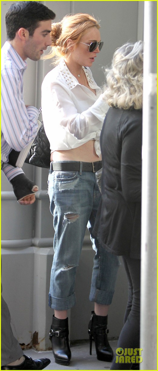 Lindsay Lohan Bares Midriff, Matt Nordgren Goes Shirtless!: Photo ...