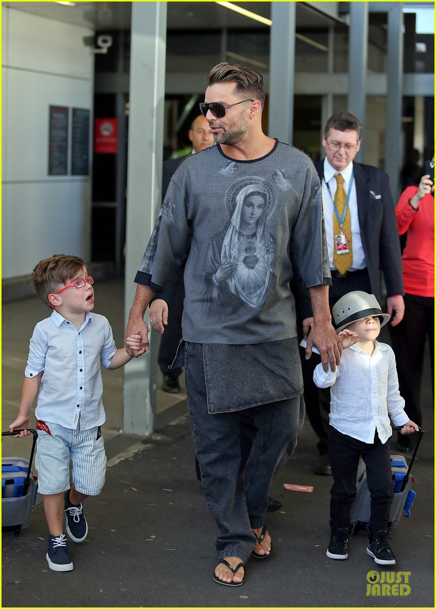 Ricky Martin Talks Trilingual Kids on 'Ellen' - Watch Now!: Photo ...