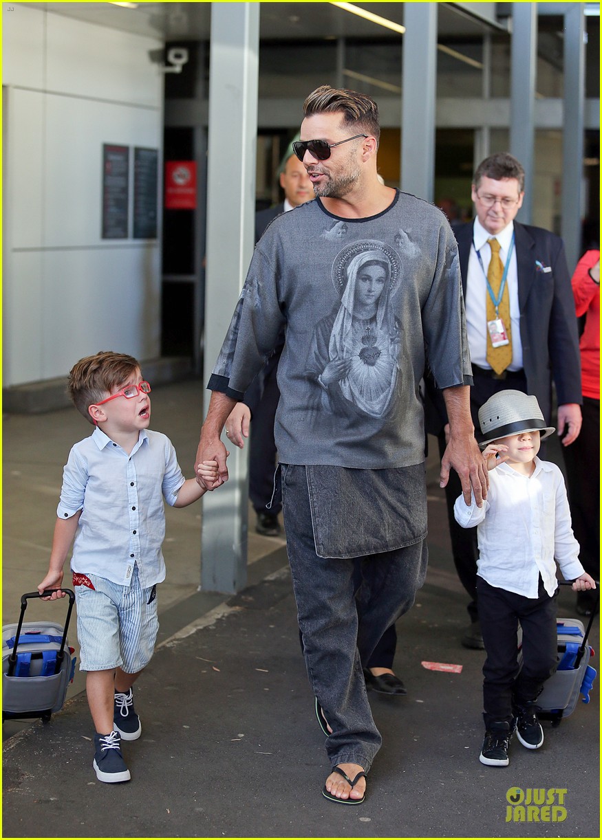 Ricky Martin Talks Trilingual Kids on 'Ellen' - Watch Now!: Photo ...