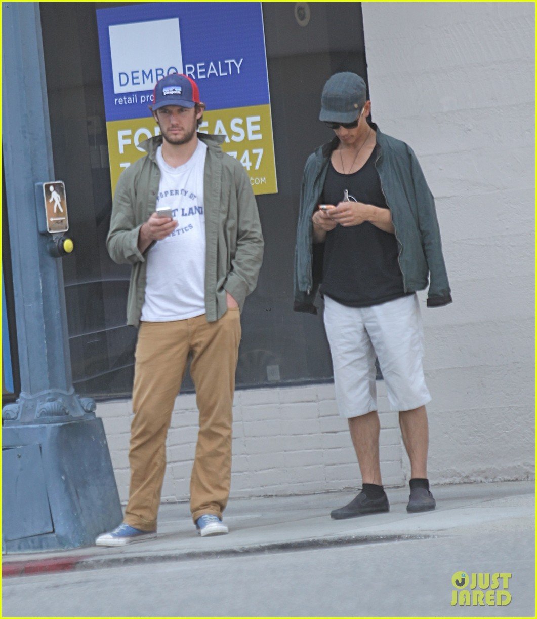 Alex Pettyfer Makes Video Confirming His Instagram Account: Photo ...
