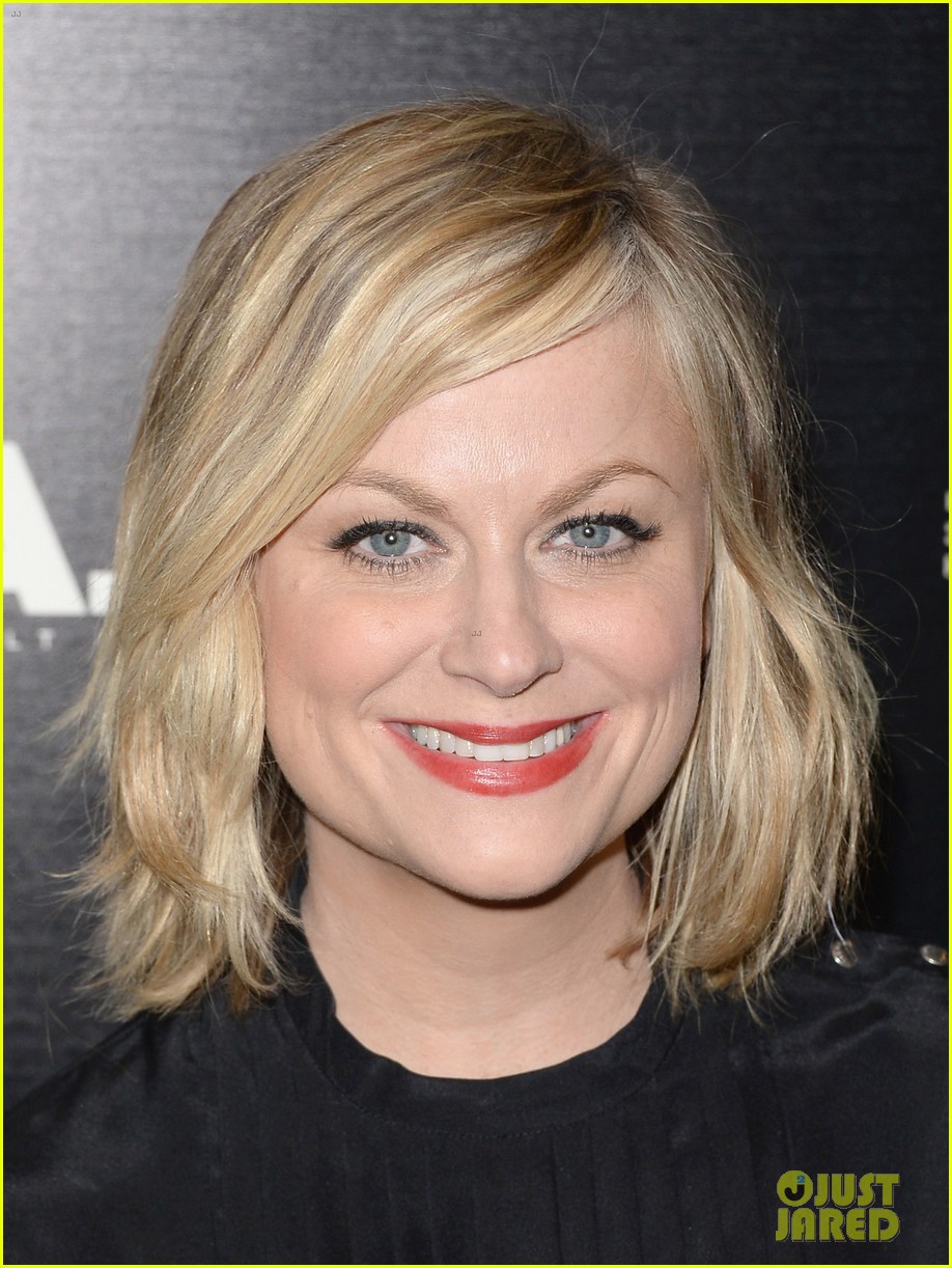 Amy Poehler & Mary Elizabeth Winstead: 'A.C.O.D.' Premiere!: Photo ...