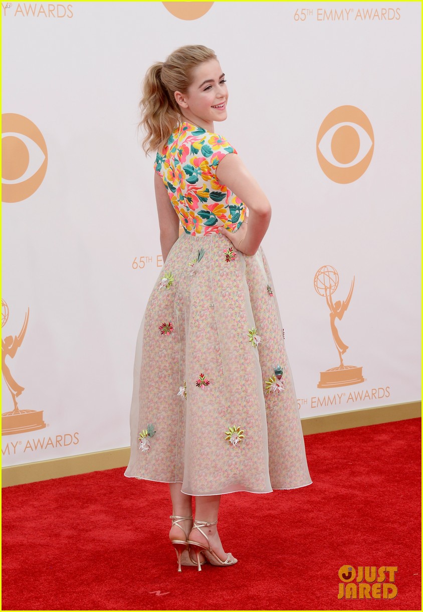 Kiernan Shipka & Morgan Saylor - Emmys 2013 Red Carpet: Photo 2957930 ...