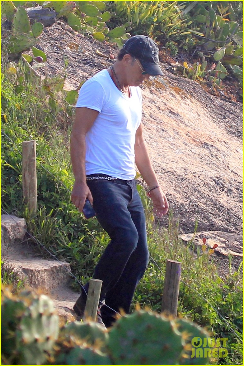Photo: bruce springsteen bares fit shirtless body at the beach in rio ...