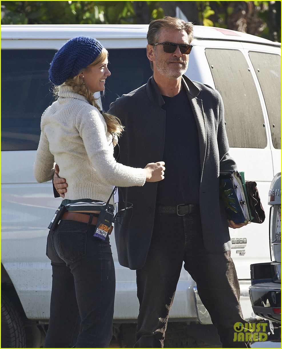Jessica Alba: 'Englishman' Set with Pierce Brosnan!: Photo 2982536 ...