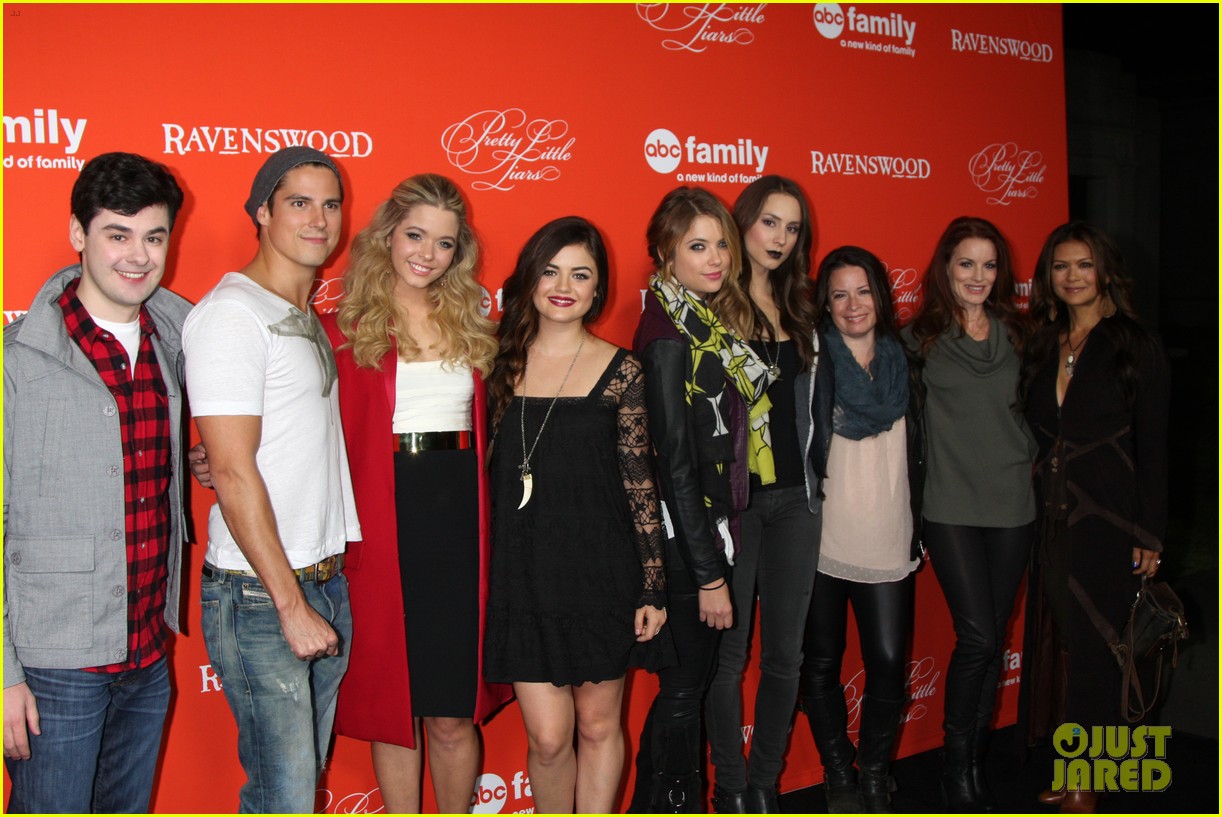 Ashley Benson & Lucy Hale: 'Pretty Little Liars' Halloween Screening ...