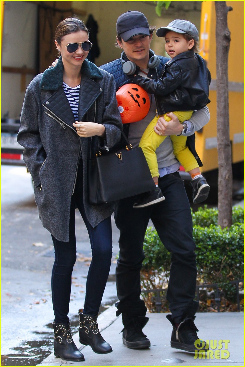 Orlando Bloom & Miranda Kerr: Happy Halloween with Flynn!: Photo ...