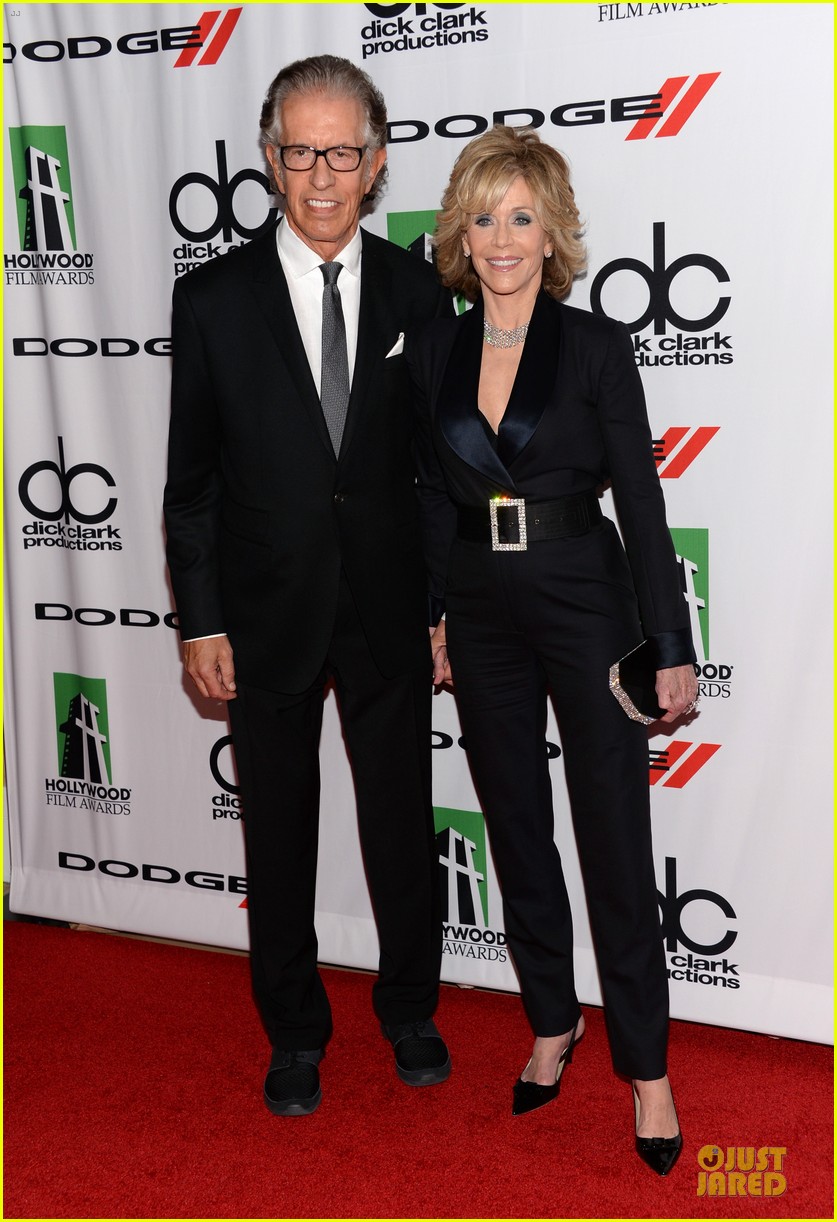 Sandra Bullock & Olivia Munn: Hollywood Film Awards 2013: Photo 2976640 ...