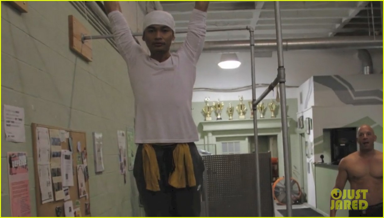 Vin Diesel Flaunts Ripped Shirtless Body for Combat Training: Photo ...