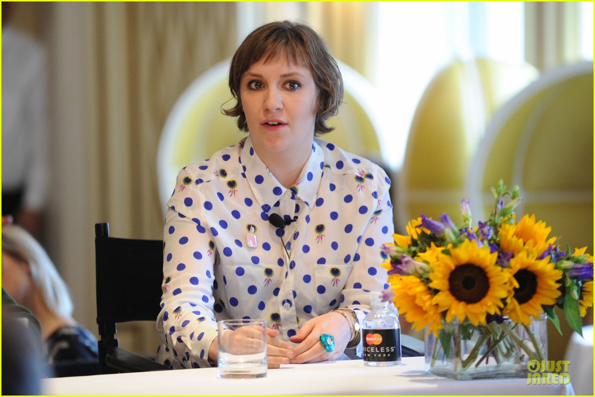 Lena Dunham Milks a Cow for 'Billy on the Street'!: Photo 2969143 ...