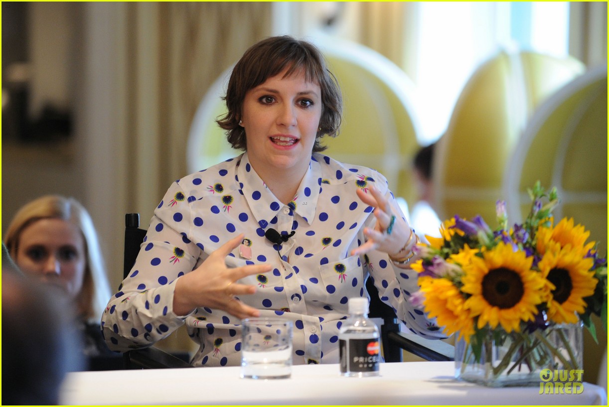 Lena Dunham Milks a Cow for 'Billy on the Street'!: Photo 2969145 ...
