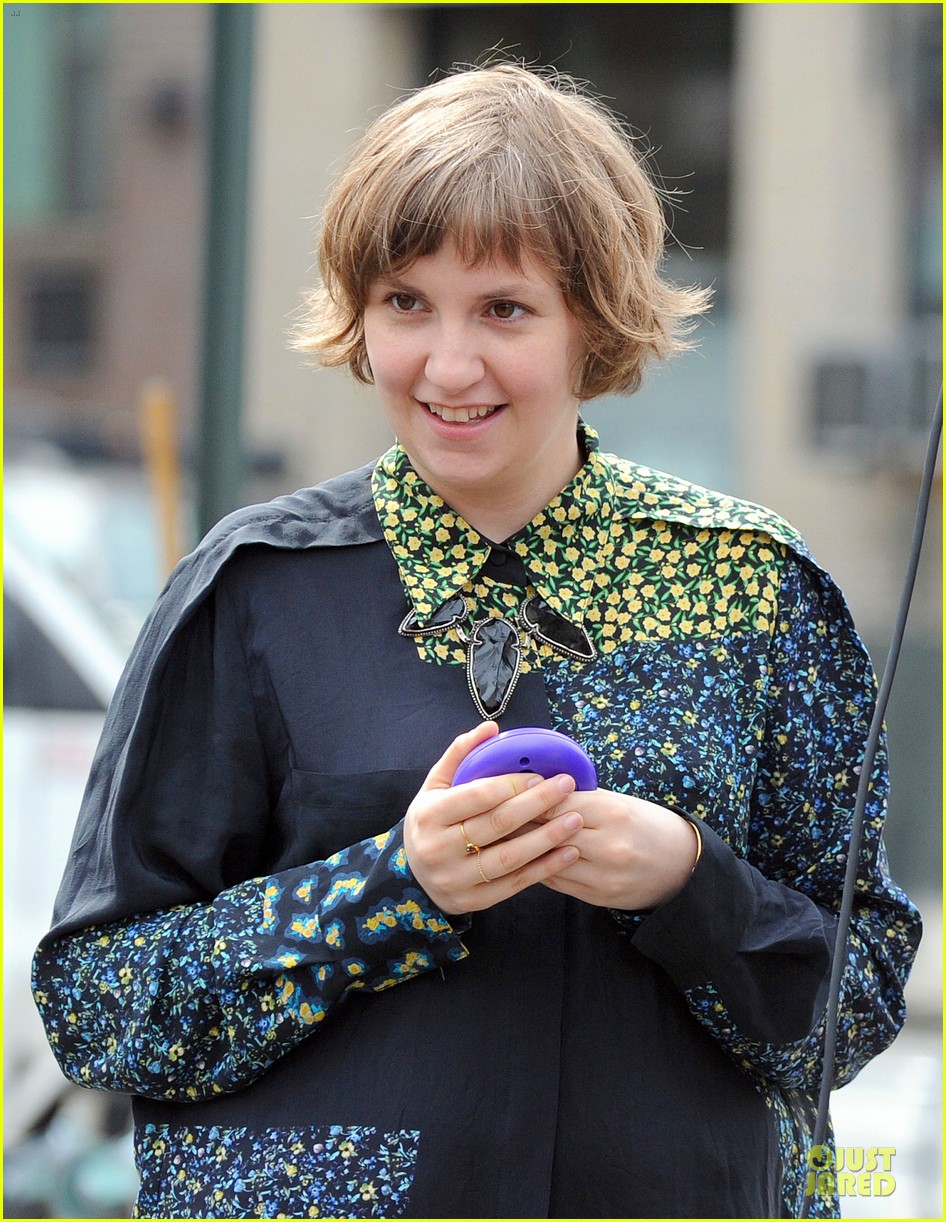 Lena Dunham Milks a Cow for 'Billy on the Street'!: Photo 2969155 ...