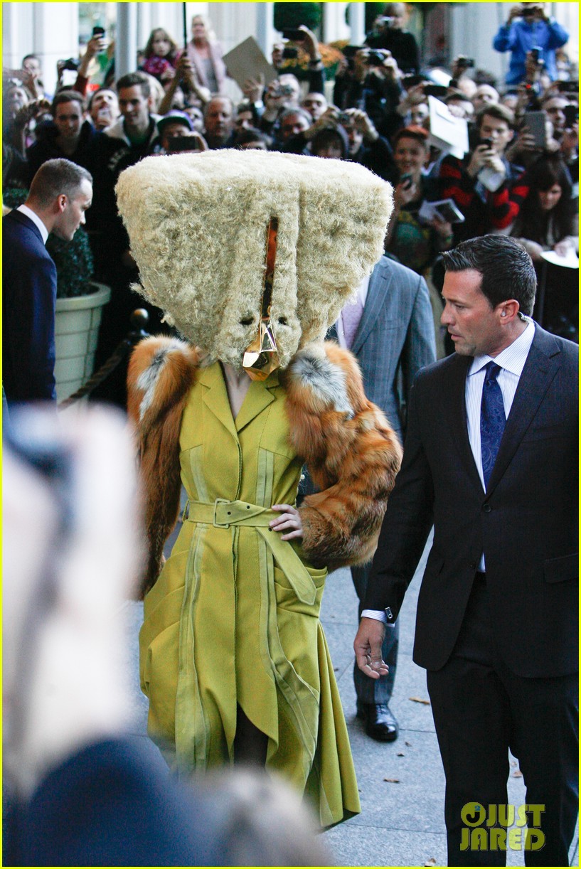 Lady Gaga Wears Giant Furry Headpiece for 'ARTPOP' Promo!: Photo ...