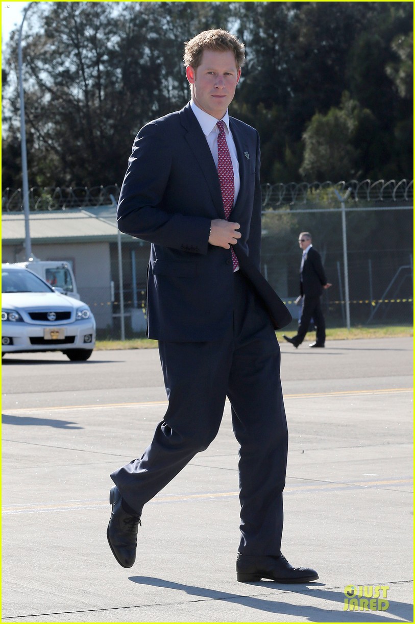 Prince Harry Departs Sydney Airport for Australian City Perth!: Photo ...