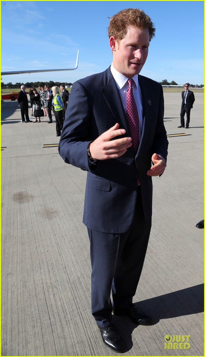 Prince Harry Departs Sydney Airport for Australian City Perth!: Photo ...