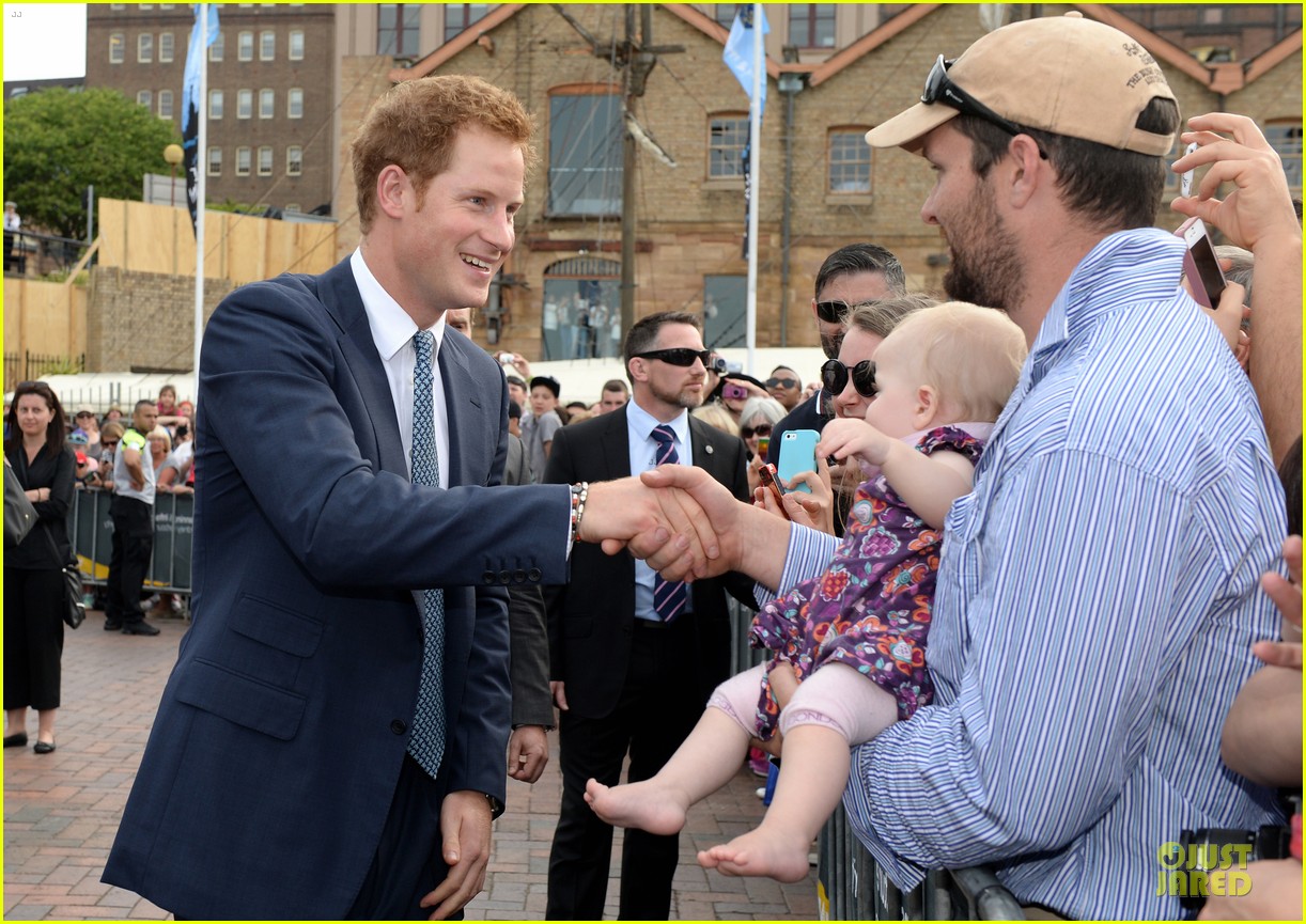 Prince Harry Departs Sydney Airport for Australian City Perth!: Photo ...