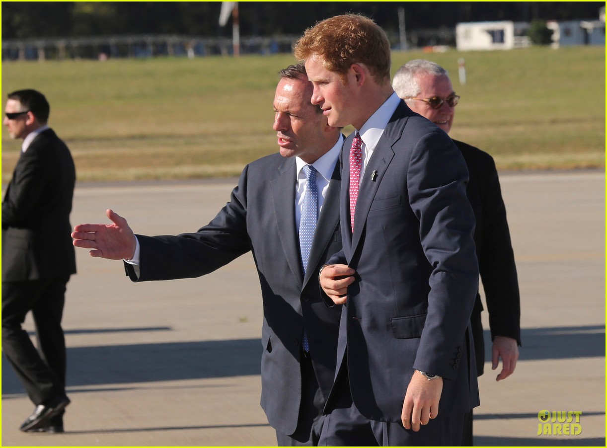 Prince Harry Departs Sydney Airport for Australian City Perth!: Photo ...