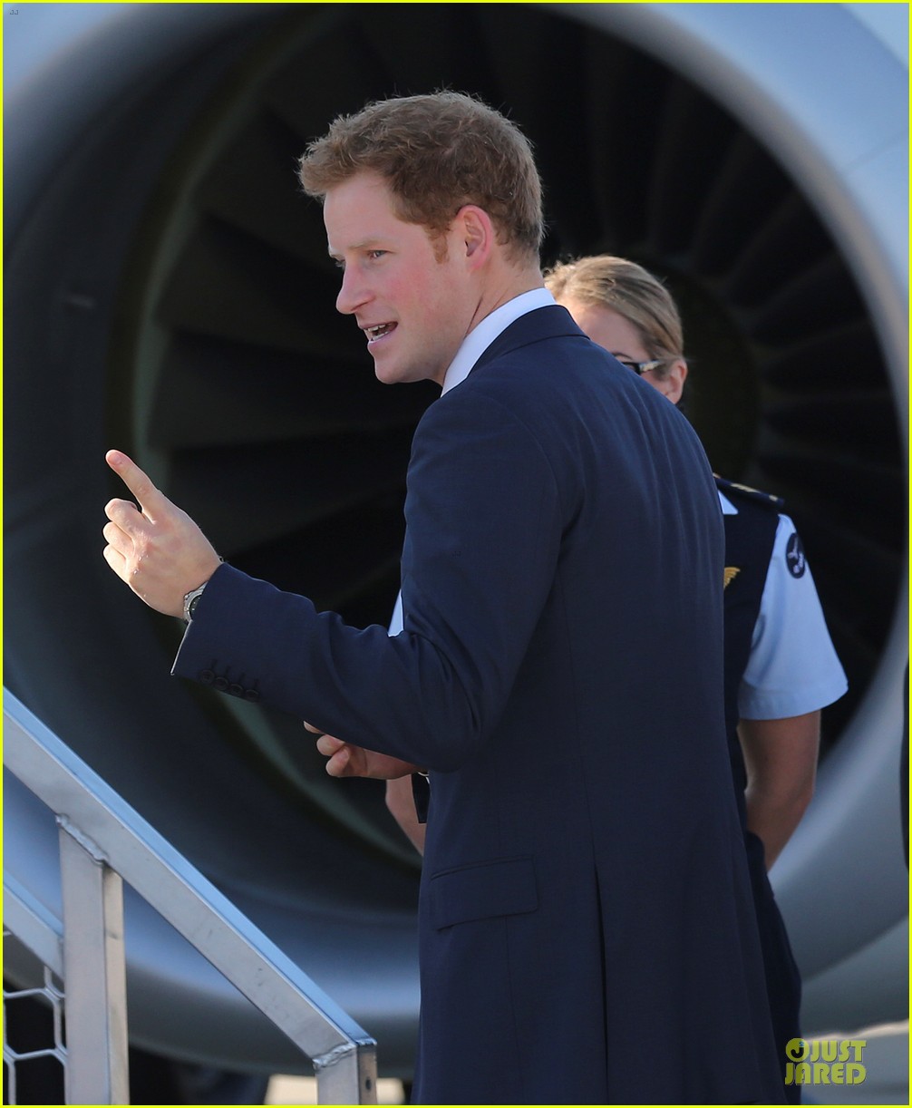 Prince Harry Departs Sydney Airport for Australian City Perth!: Photo ...