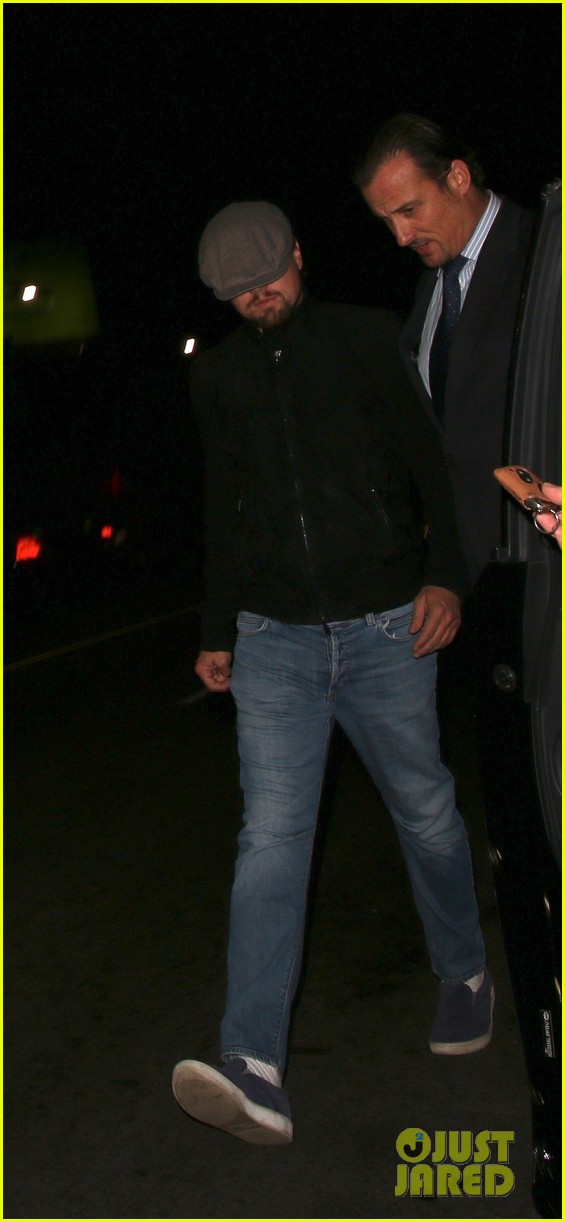 Leonardo DiCaprio Dines Out with Girlfriend Toni Garrn: Photo 2982924 ...