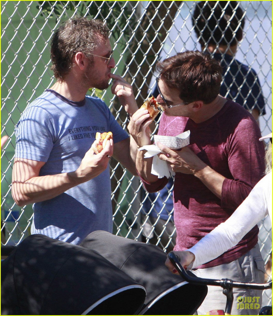Stephen Moyer: Kiss on the Cheek for Male Pal!: Photo 2963469 | Stephen ...