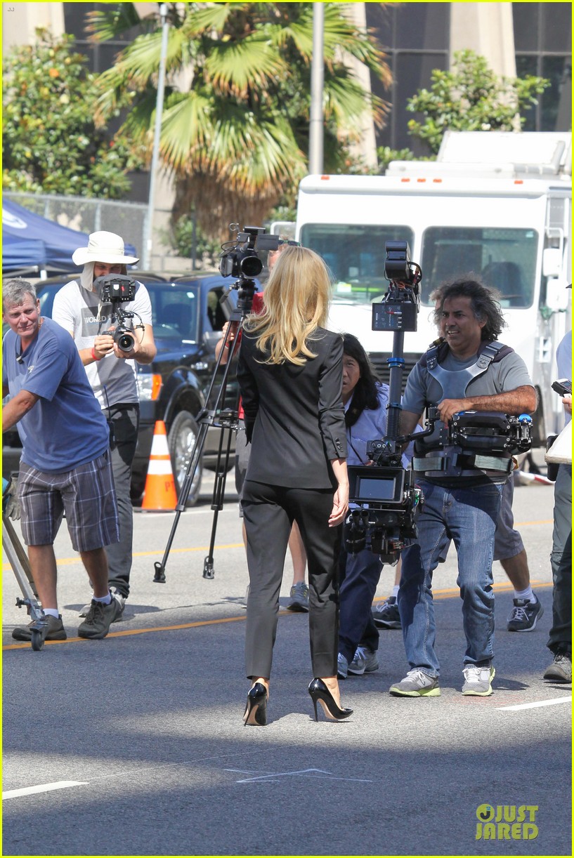 Gwyneth Paltrow Goes Braless for Hugo Boss!: Photo 2964053 | Gwyneth ...